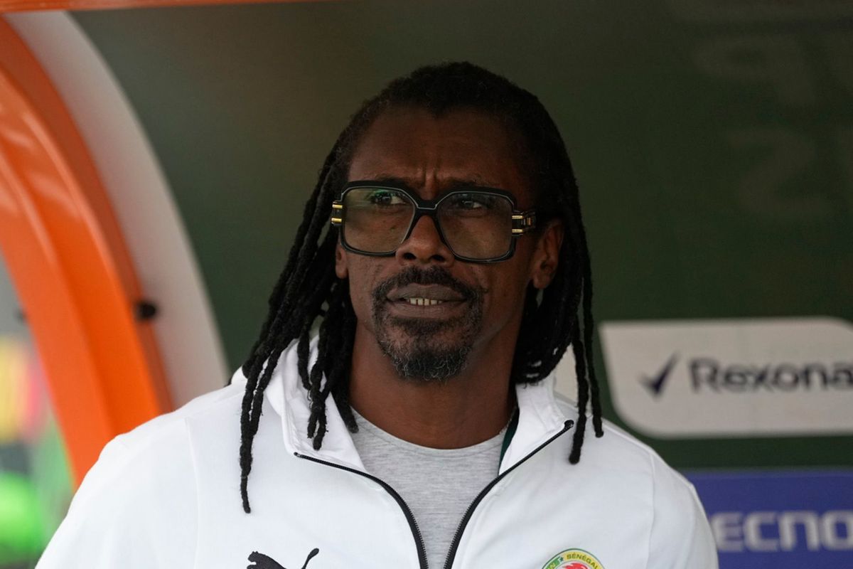 Senegal yaachana na Cisse | Mwanaspoti