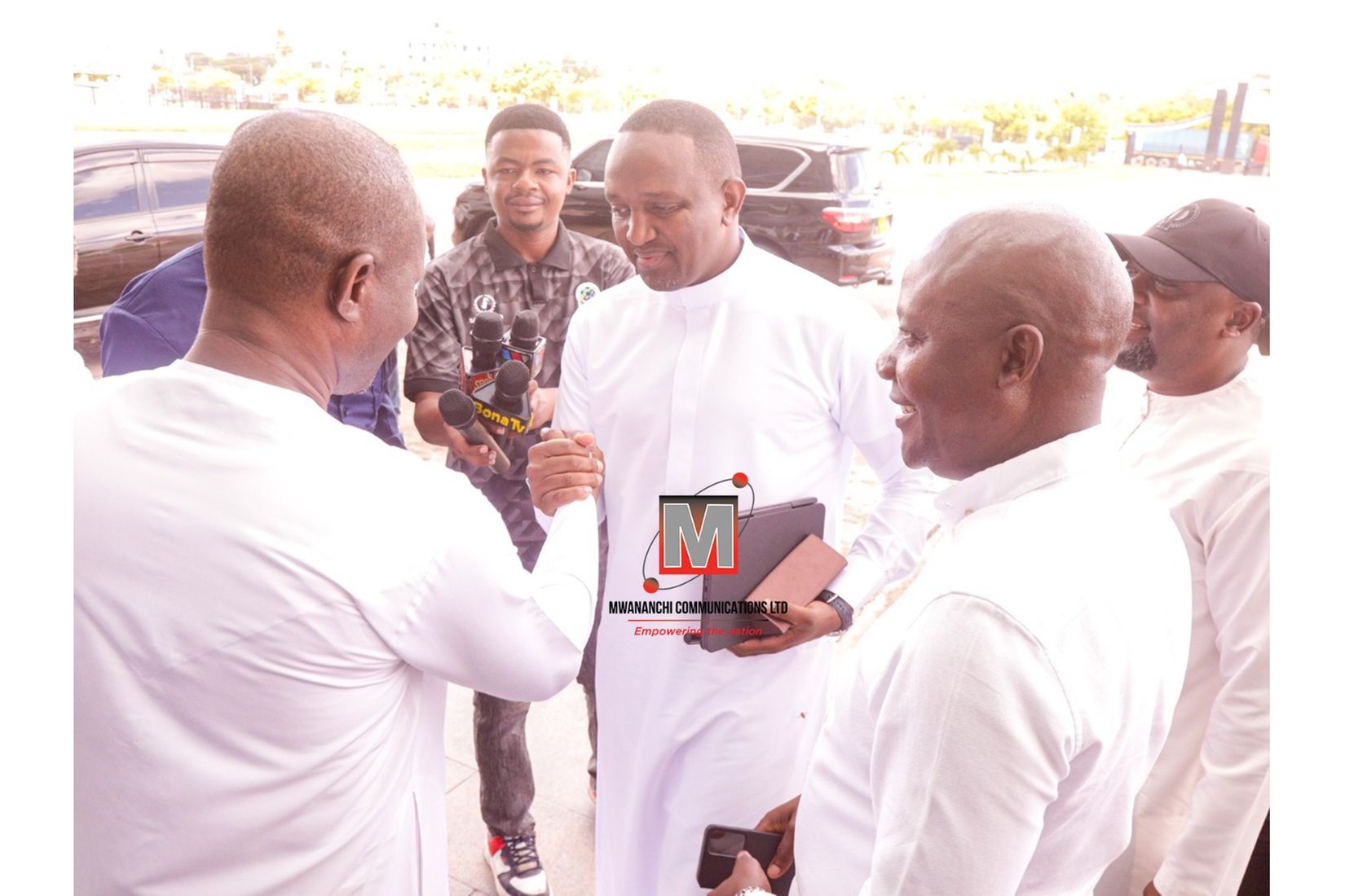 PICHA: Viongozi mbalimbali wa Serekali, TFF, TPLB, Yanga na Simba ...